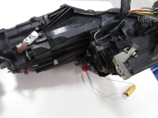 値下げしました】三菱 アイ純正ヘッドライト左右セット (W05009) | 中古品 | アップガレージ 新潟長岡店 | カー用品 ボディパーツ ...