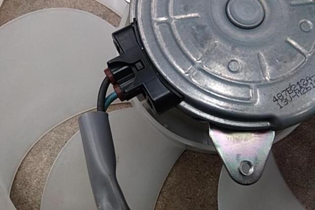 SUZUKI DA16/エブリィ ラジエター ファンモータ | 中古品 | アップガレージ 長崎佐世保店 | カー用品 冷却系 ラジエターを ...