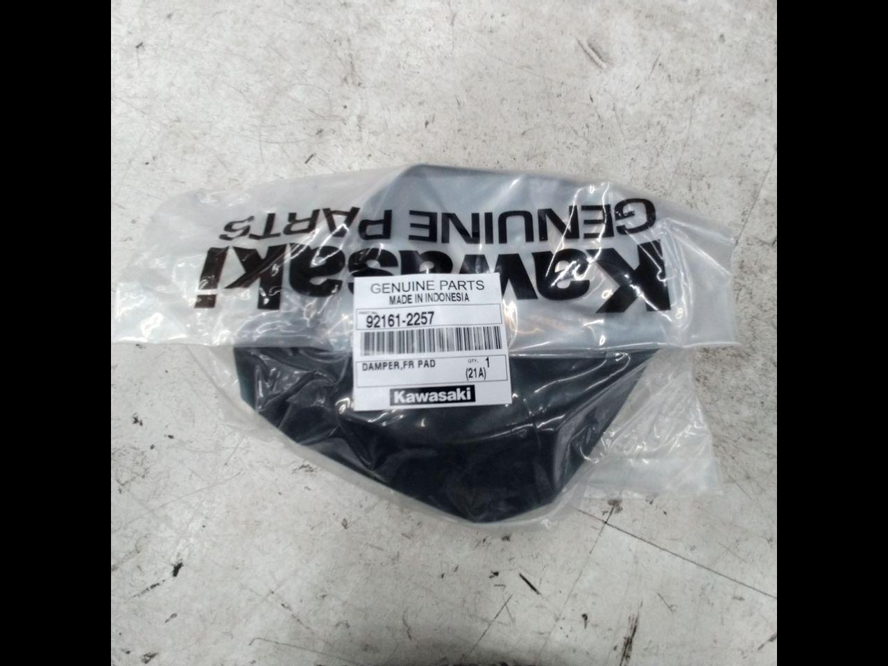 KAWASAKI 92161-2257 純正シートパッド | 新古品 | アップガレージ 横浜町田総本店 | バイク用品 その他(バイクパーツ ...