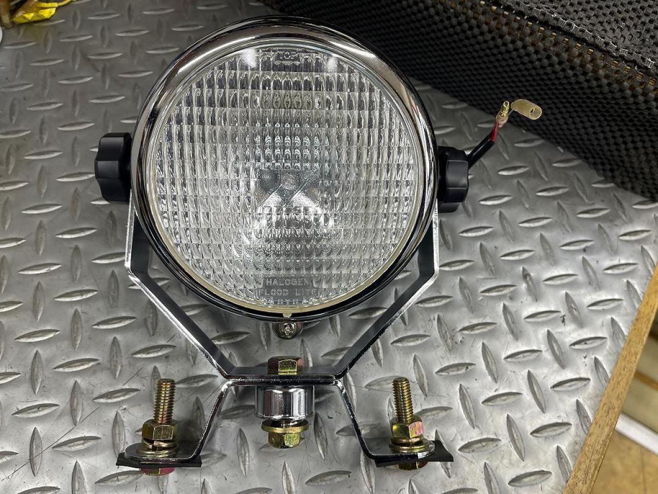 1SYS ハロゲンサーチライト 【SYS-1124】 135Φ 24V70W?? 散光式 | 中古品 | アップガレージ 金沢店 | カー用品 ...