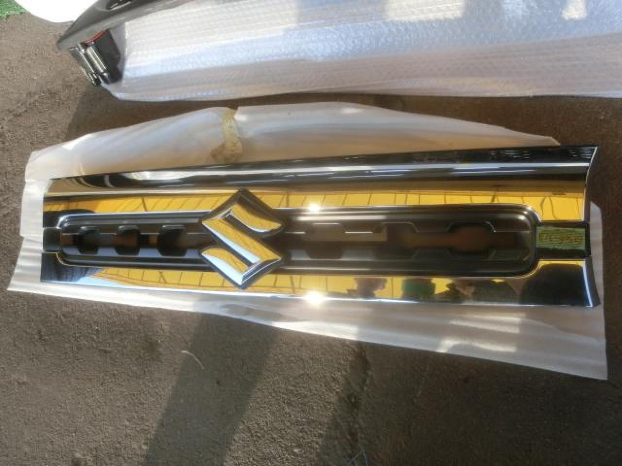 スズキ純正(SUZUKI)スペーシア(MK53)純正グリル | カー用品 ボディパーツ グリルを通販で購入する | 中古カー＆バイク用品の販売ならアップガレージ