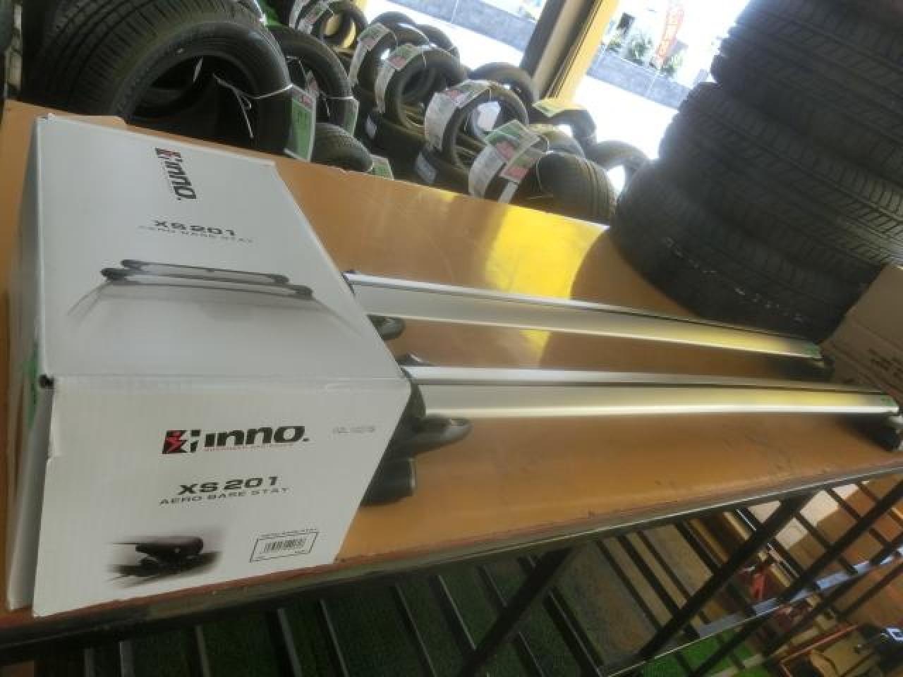 INNO/RV-INNO(イノー)XS201+エアロバー | カー用品 キャリアを通販で購入する | 中古カー＆バイク用品の販売ならアップガレージ