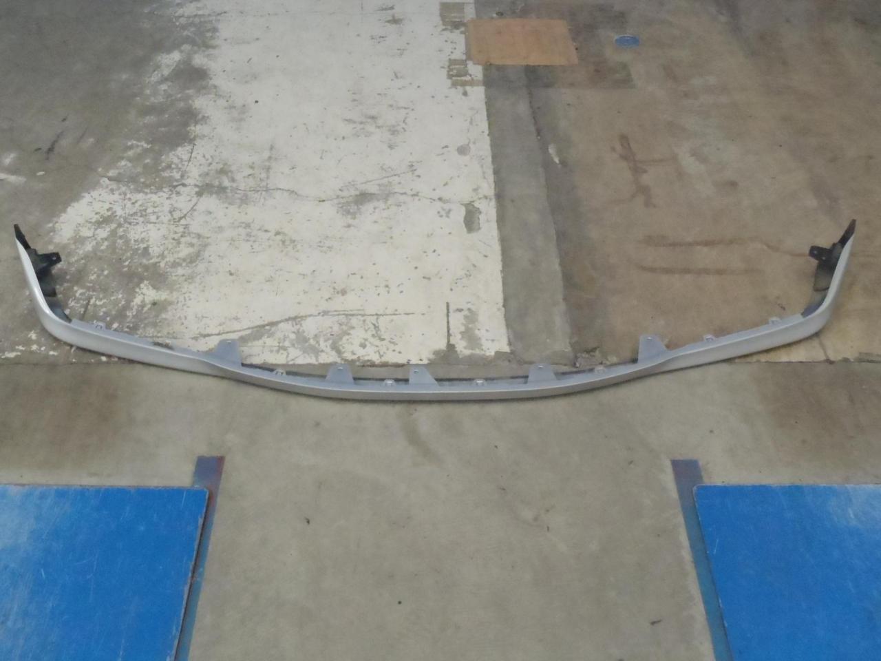 LEXUS IS250 純正フロントリップスポイラーシルバー 【品番】08154-53030 | 中古品 | アップガレージ 川越インター店 ...