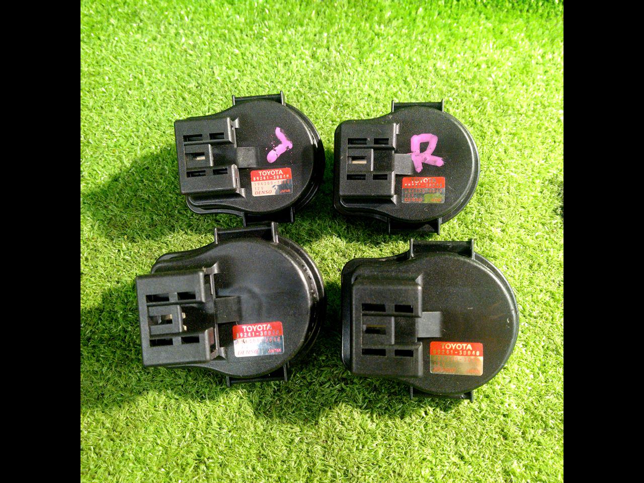 トヨタ純正 TEMS アブソーバーコントロールアクチュエーターユニット 89241-30040 | カー用品 電装系 その他電装系を通販で購入 ...