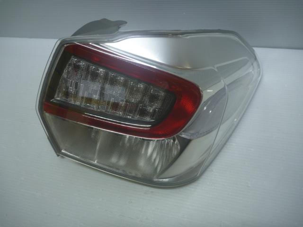 SUBARU(スバル) XVハイブリッド/GPE純正テール 片側のみ(運転席側) | カー用品 ボディパーツ テールレンズを通販で購入する ...