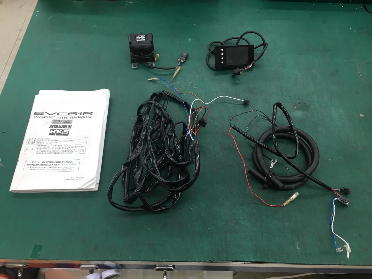 ワケアリ HKS EVC6-IR 2.4 ブーストコントローラー | わけあり | アップガレージ 東村山店 | カー用品 電装系 ブースト ...