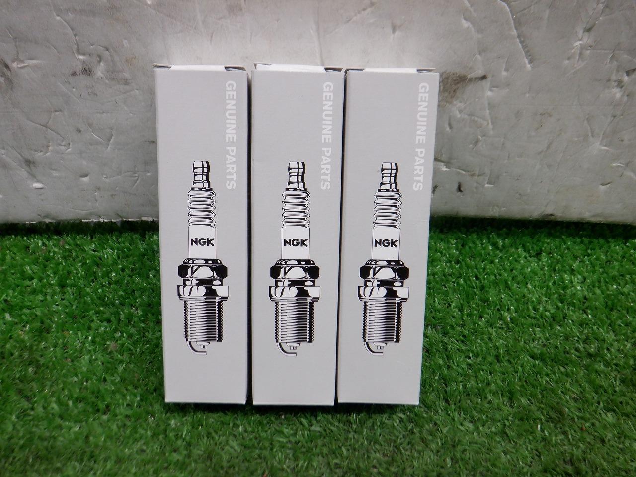 日産 B2401-4A00G 純正プラグ | 新古品 | アップガレージ 奈良四条店 | カー用品 電装系 電装パーツを通販で購入する ...