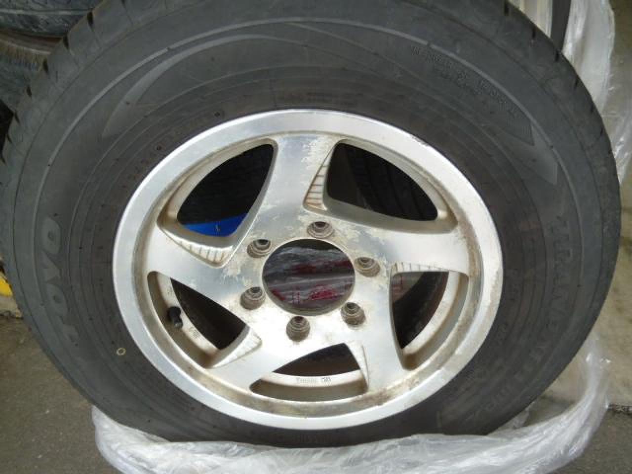 トヨタ純正(TOYOTA) ハイエースレジアス純正 + TOYO(トーヨー) TRANPATH mpz | カー用品 タイヤホイールセット 15インチタイヤホイールセットの通販 | アップ ...