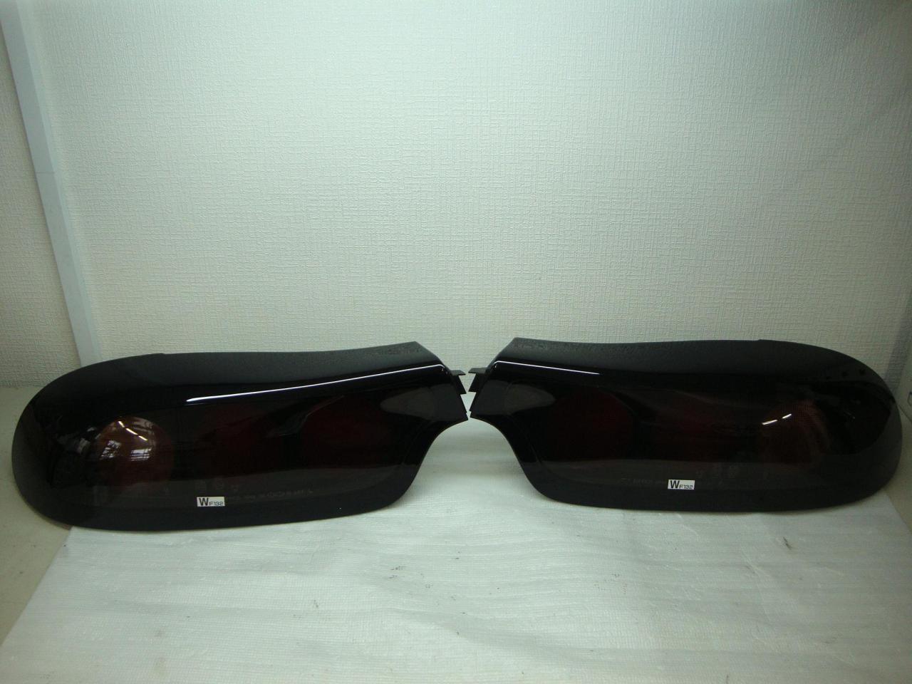 マツダ FD3S RX-7後期純正テールレンズ 品番:F132-51-180、F132-51-170(F13251180、F13251170 ...