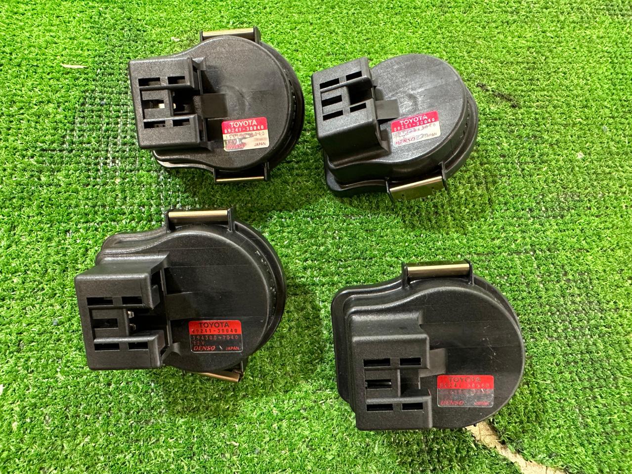 TOYOTA [89241-30040] マークX純正アクチュエーターシステム 4分割 | 中古品 | アップガレージ 鈴鹿店 | カー用品 ...