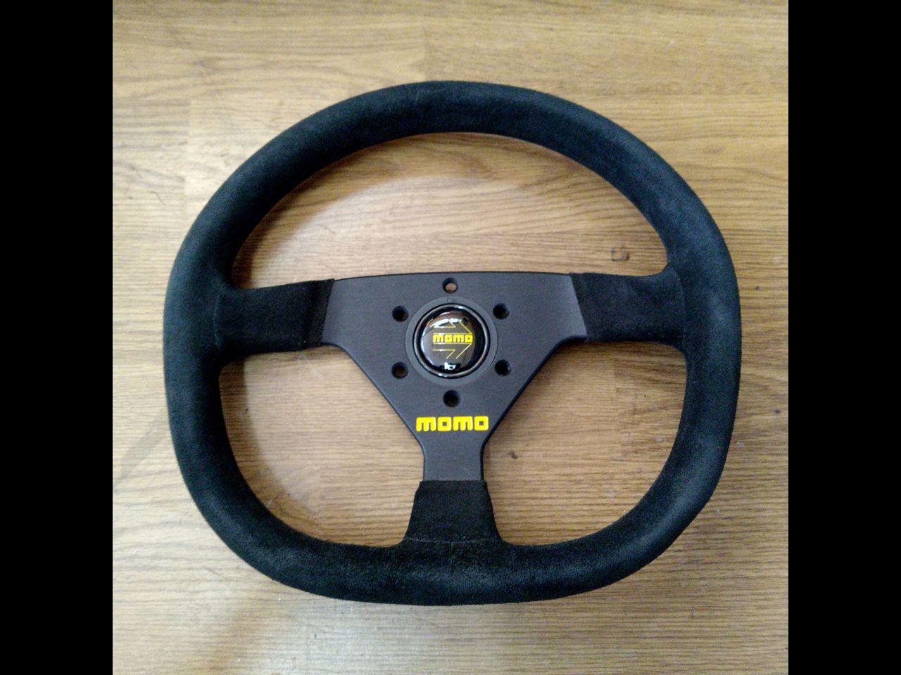 MOMO MOD.88 | カー用品 インテリア ステアリングの通販 | アップガレージ 中古カー＆バイク用品の買取・販売専門店