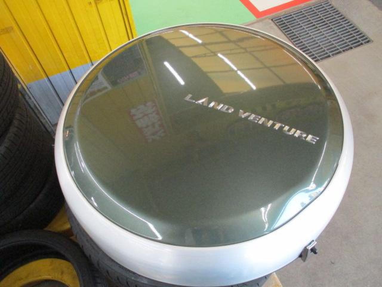 スズキ JB23W/ジムニー純正 スペアタイヤカバー ハードタイプ カバー部:LAND VENTURE(グリーン) | カー用品 タイヤ ...