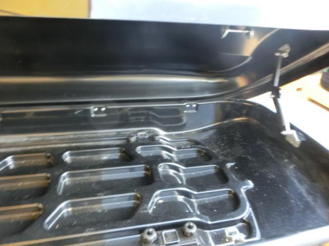 【TERZO】Terzo テルッツォ ルーフボックス エアロクロスライダー ブラック | カー用品 キャリア ルーフBOXを通販で購入する | 中古カー＆バイク用品の販売ならアップガレージ