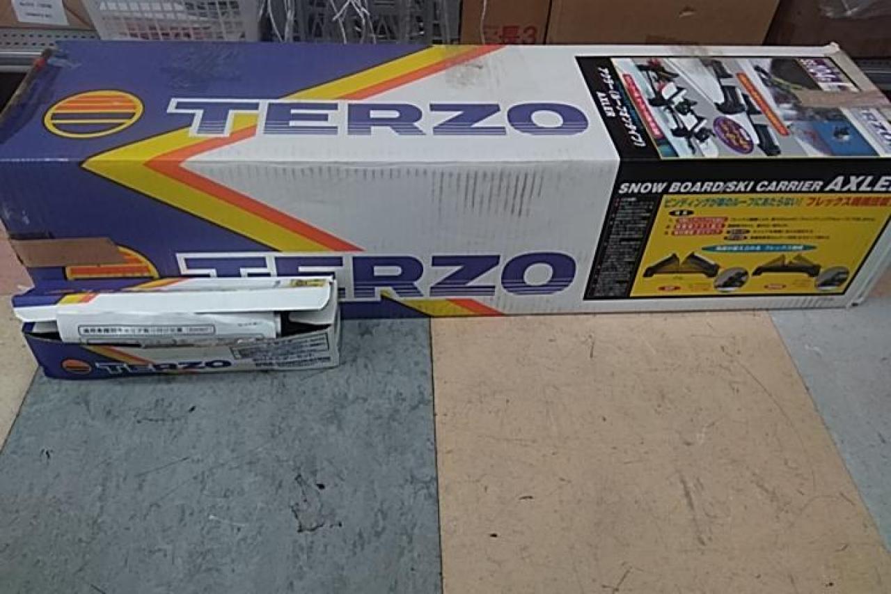 特定のお客様以外販売不可【TERZO】スキー/スノーボードキャリア SS104R + 取付ホルダーセット EH307 | カー用品 キャリアを通販で購入する | 中古カー＆バイク用品の販売なら ...