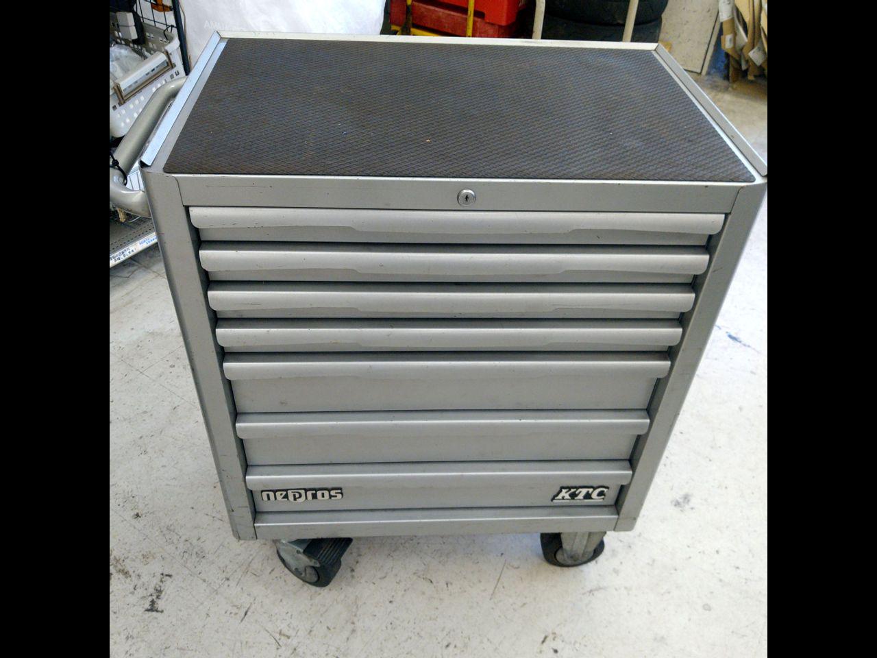 【大幅値下げしました】 KTC EKW-1007 ローラーキャビネット シルバー | 総合リユース 自動車整備工具 道具箱、ロールキャブを通販で購入する | 中古カー＆バイク用品の販売なら ...