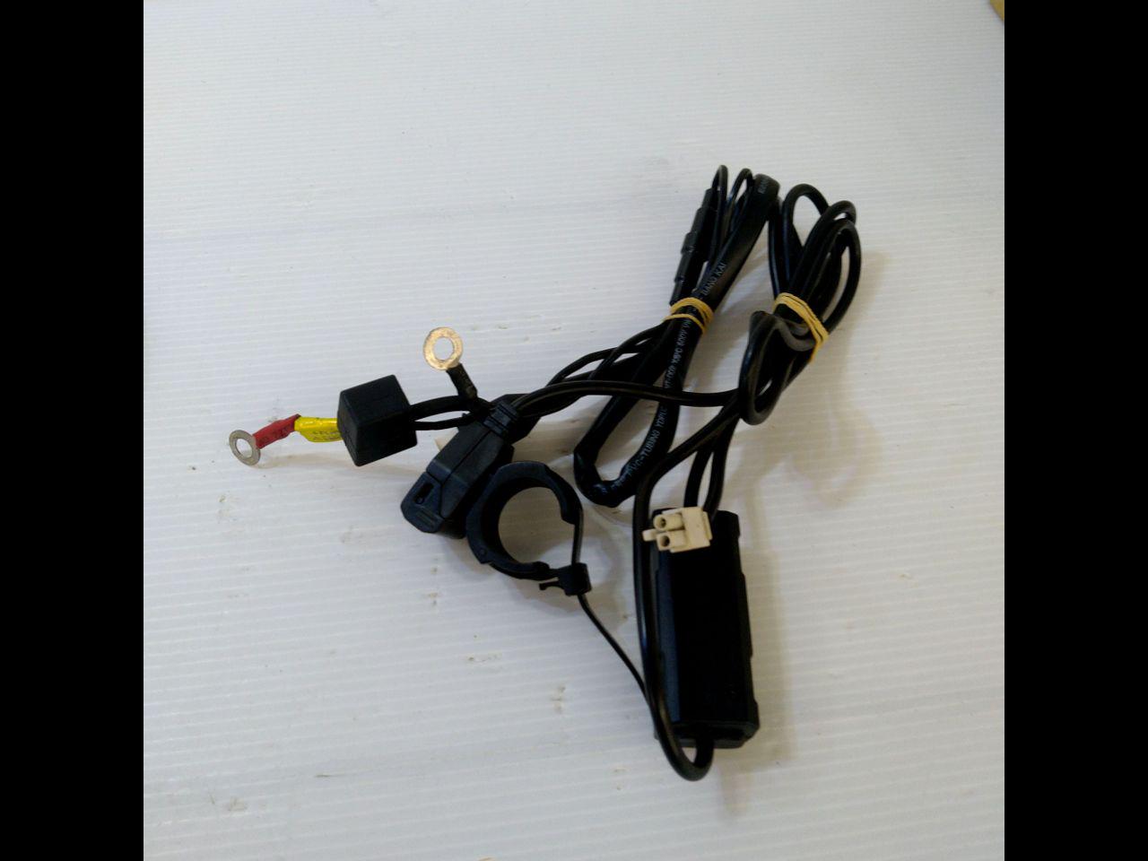 【汎用/12V車】DAYTONA(デイトナ) USB1ポートタイプ/93039【USB電源取りに】 | バイク用品 電装品 その他電装品(二輪 ...