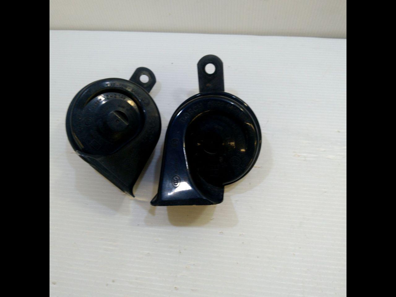 【BOSCH】ホーン CH2143 | カー用品 電装系 ホーンを通販で購入する | 中古カー＆バイク用品の販売ならアップガレージ