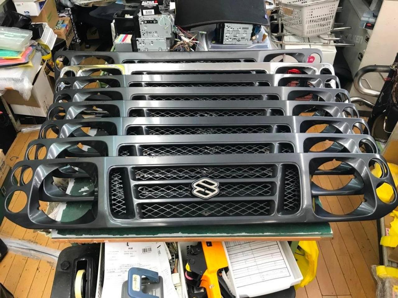 SUZUKI JA22ジムニー純正フロントグリル | カー用品 ボディパーツ グリルを通販で購入する | 中古カー＆バイク用品の販売ならアップガレージ