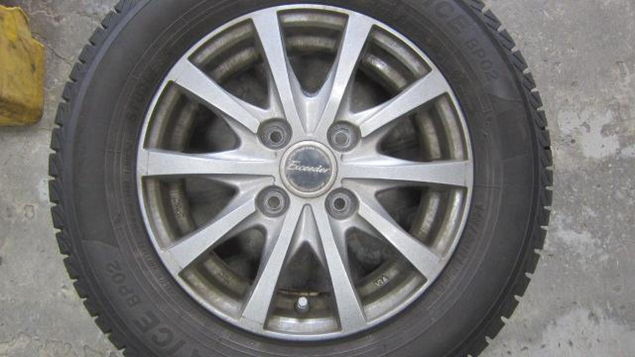 PRACTIVA ICE BP02 + HOT STUFF Exceeder E03 | カー用品 スタッドレスタイヤホイールセット 13インチスタッドレスタイヤホイールセットの通販 ...