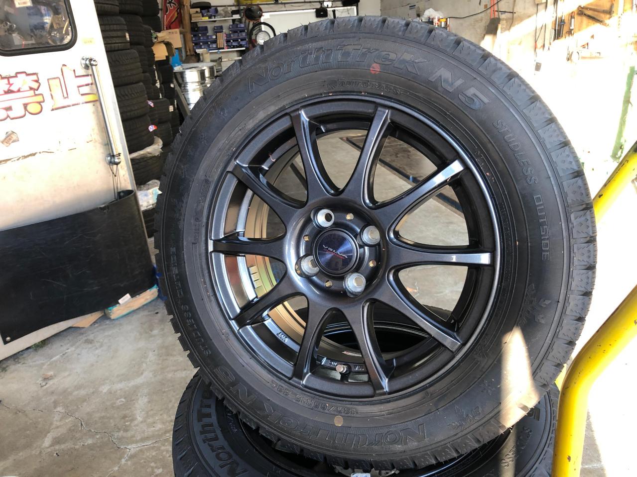 Aコンweds VELVA CHARGE + AUTOBACS NorthTrek N5 | カー用品 スタッドレスタイヤホイールセット 15インチスタッドレスタイヤホイールセットを通販で購入 ...