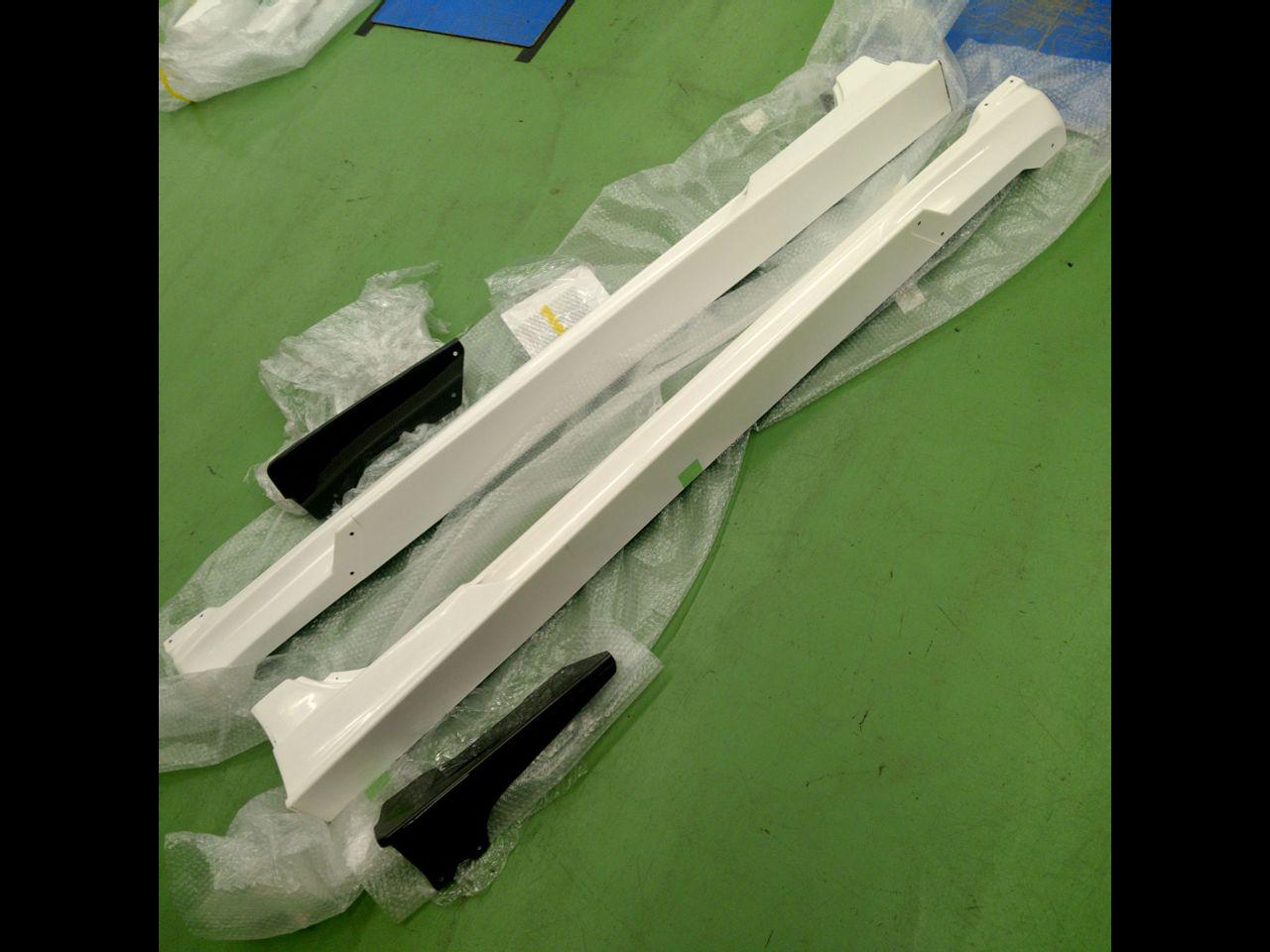 VARIS ARISING II サイドスカート + カーボンエアシュラウド 【値下げしました!!】 | カー用品 ボディパーツ サイドエアロ ...