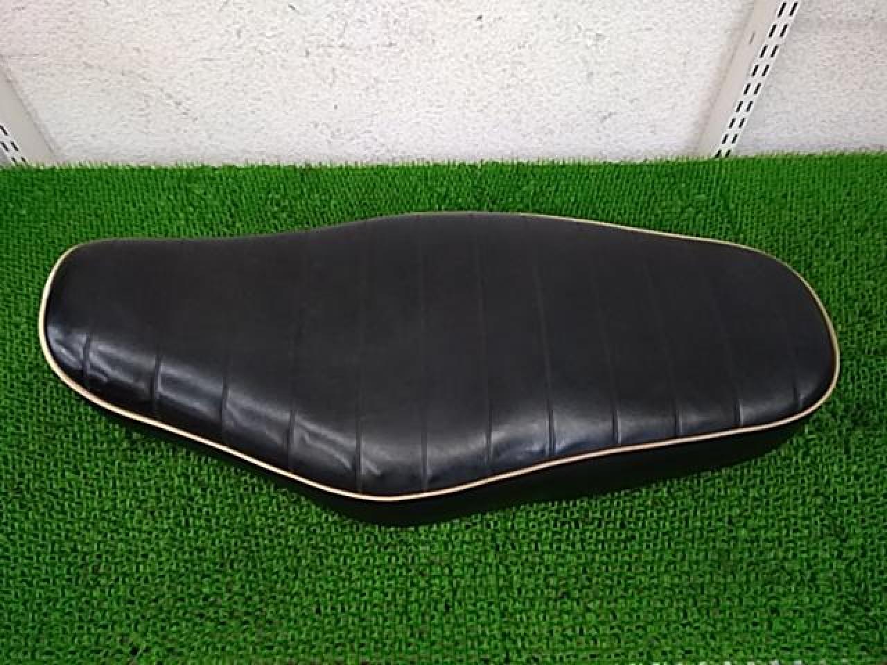 【KAWASAKI】純正シート W650(99) | バイク用品 外装 シート(二輪)を通販で購入する | 中古カー＆バイク用品の販売ならアップガレージ