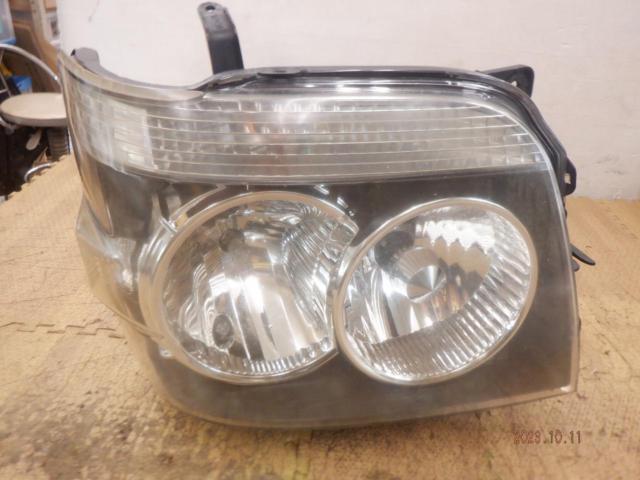 【右側のみ】ダイハツ純正 ヘッドライト | カー用品 ボディパーツ ヘッドライトを通販で購入する | 中古カー＆バイク用品の販売ならアップガレージ