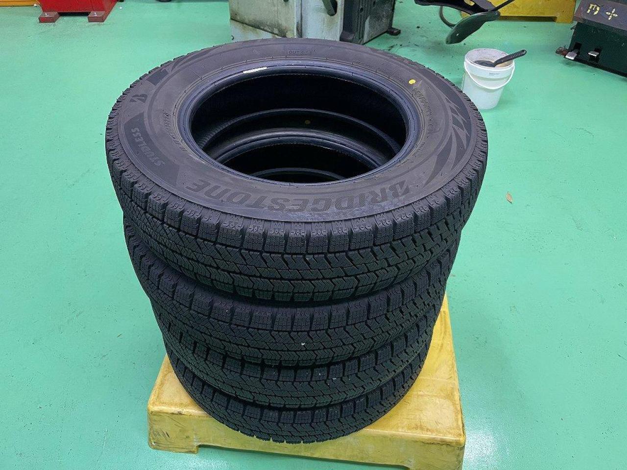 【BRIDGESTONE】BLIZZAK VRX2 145/80R13 2022年製 4本 | カー用品 スタッドレスタイヤ 13インチスタッドレスタイヤを通販で購入する | 中古カー＆バイク ...