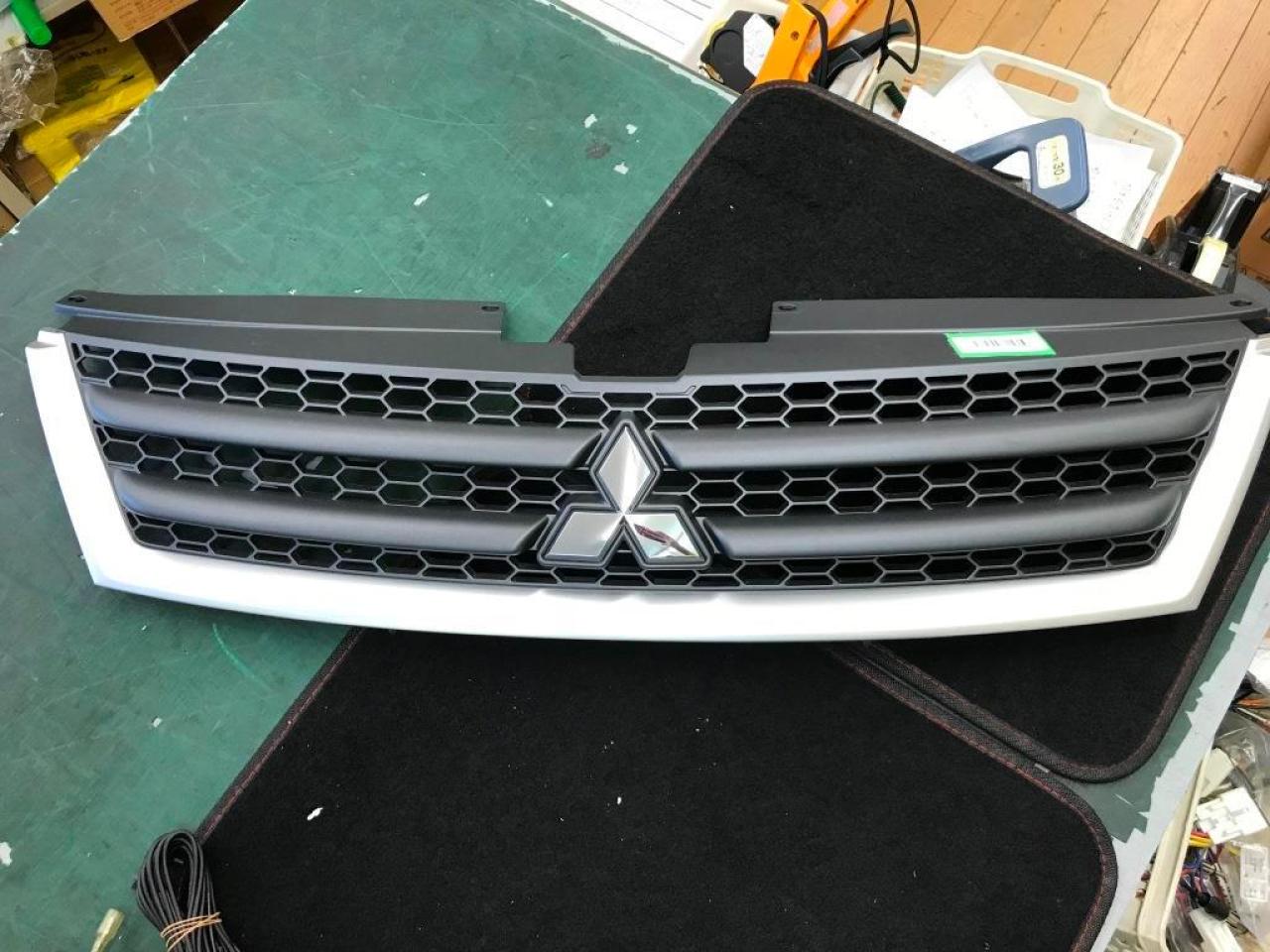 MITSUBISHI フロントグリル | 中古品 | アップガレージ 岐阜店 | カー用品 ボディパーツ グリルを通販で購入する | 中古カー ...