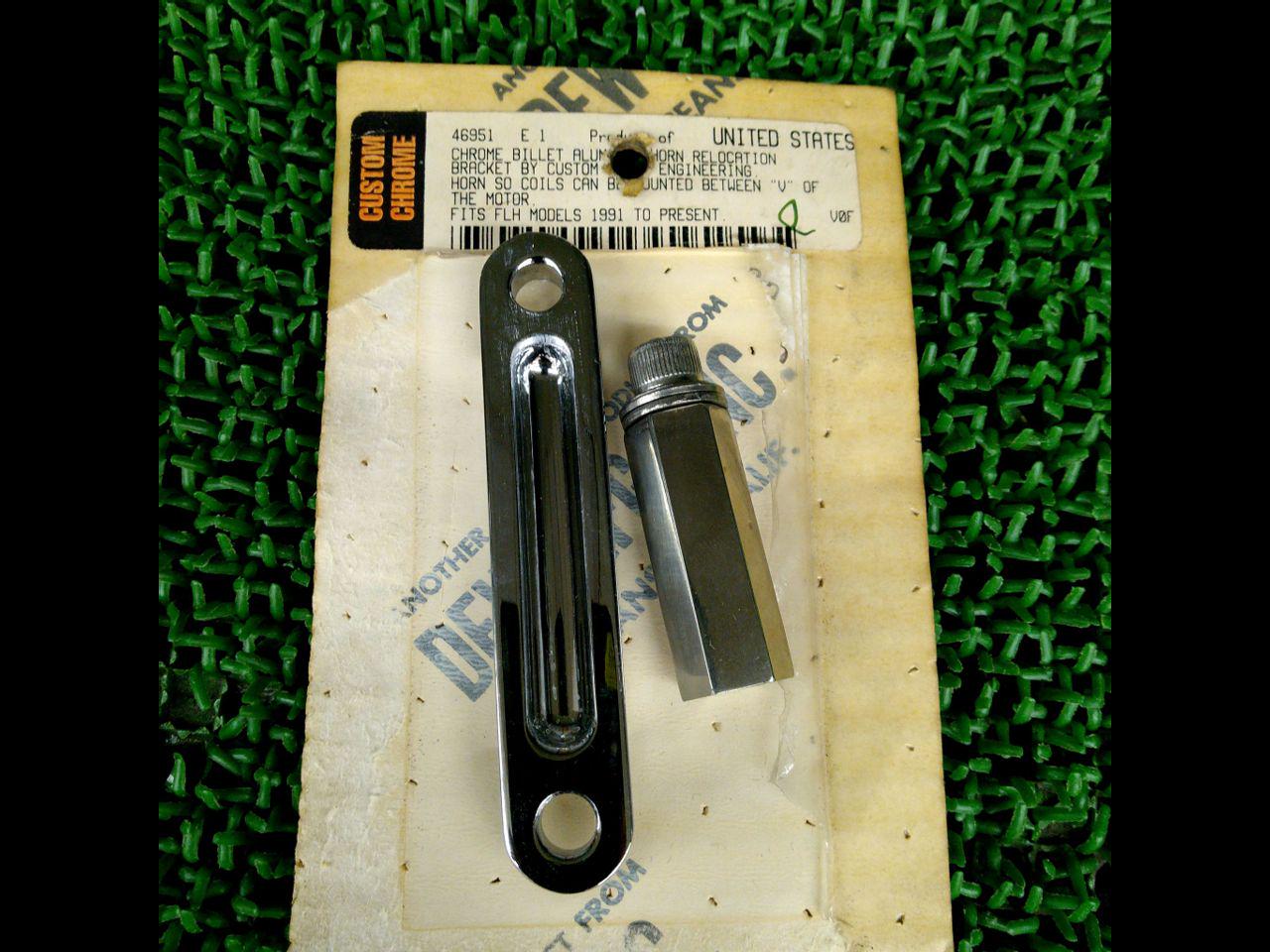 ☆値下げしました☆ CUSTOM CHROME アルミホーンリロケーションブラケット 46951 | バイク用品 その他(バイクパーツ ...