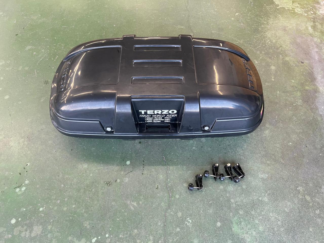 TERZO EA14 マルチトランク (ルーフBOX) | カー用品 キャリア ルーフBOXを通販で購入する | 中古カー＆バイク用品の販売ならアップガレージ