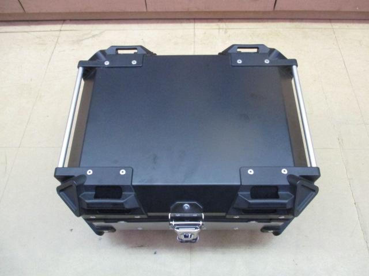 LASIEYO アルミ製トップケース (W10213) | 中古品 | アップガレージ 新潟新発田店 | バイク用品 ツーリング用品 BOX ...