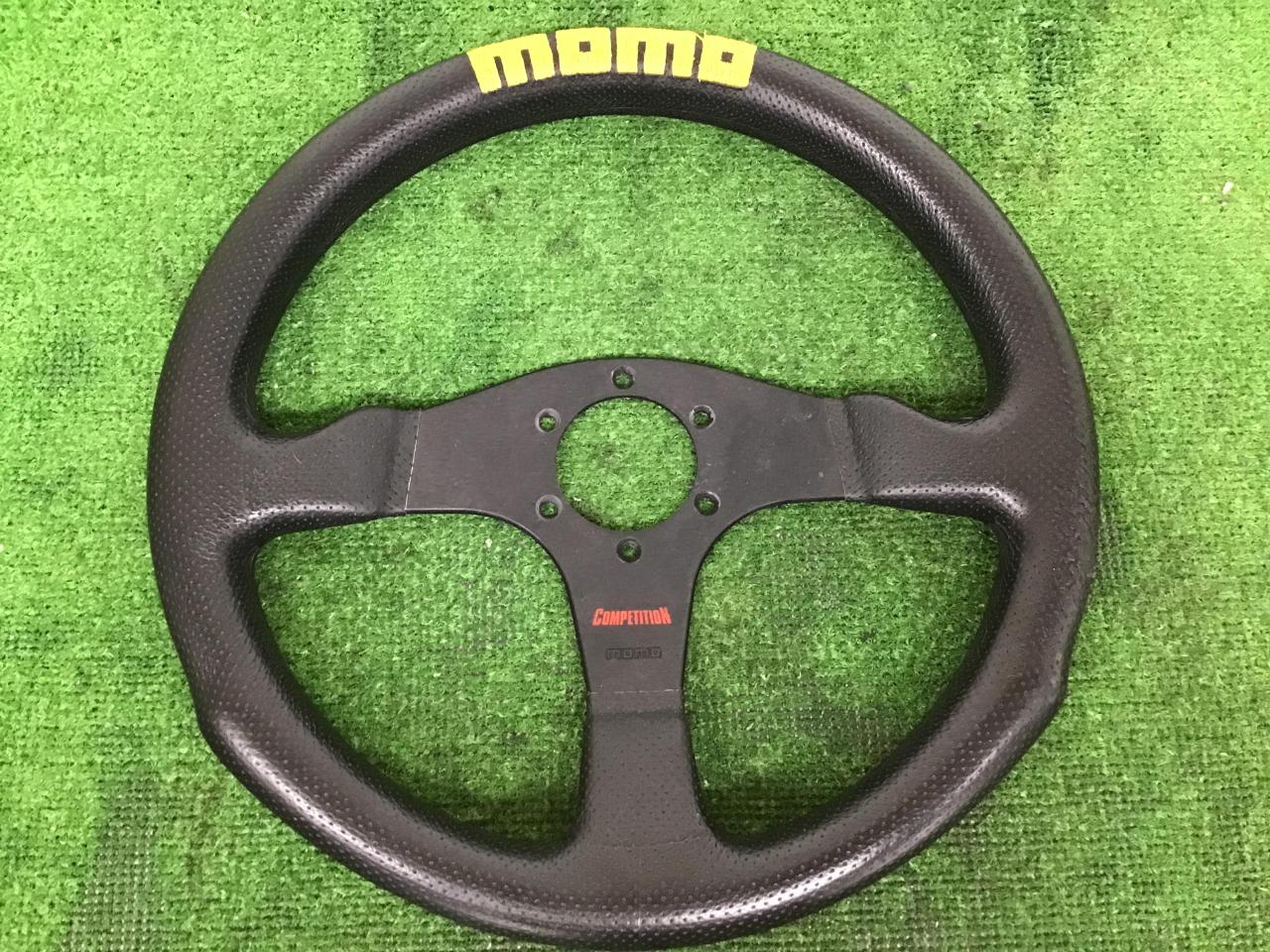 【さらに値下げ!】MOMO [TYP-D35]COMPETITION ステアリング | カー用品 インテリア ステアリングを通販で購入する | 中古カー＆バイク用品の販売ならアップガレージ