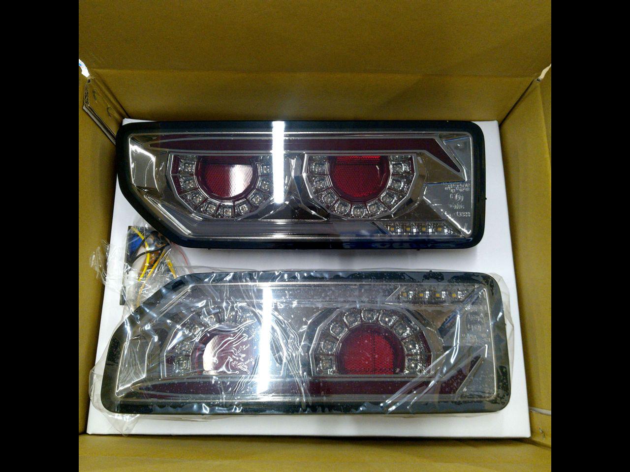 CRYSTALEYE(クリスタルアイ) バルカンファイバーLEDテール 【ジムニー/JB64 ジムニーシエラJB74】 | 新古品 | アップガレージ 宮崎都城店 | カー用品 ボディパーツ ...