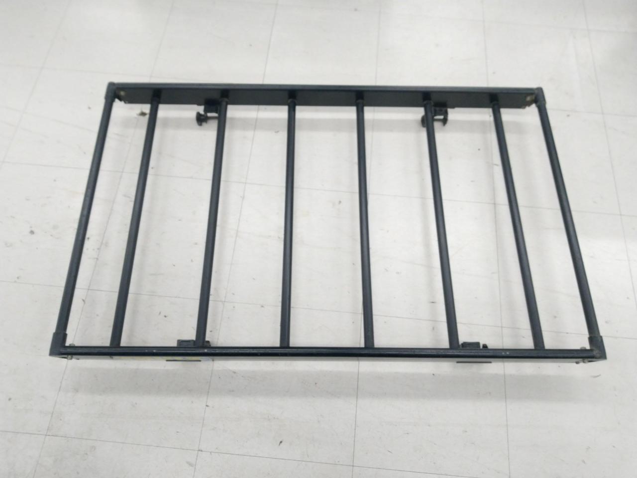 THULE スタンダード ルーフ ラック581 キャリア | 中古品 | アップガレージ 平塚店 | カー用品 キャリアを通販で購入する | 中古カー＆バイク用品の販売ならアップガレージ