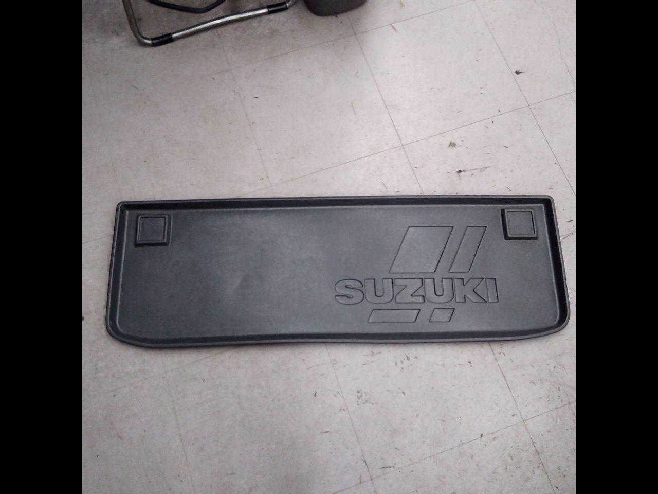 スズキ純正(SUZUKI)JB23/ジムニー純正オプション ラゲッジトレイ | 中古品 | アップガレージ 越谷店 | カー用品 インテリア ...