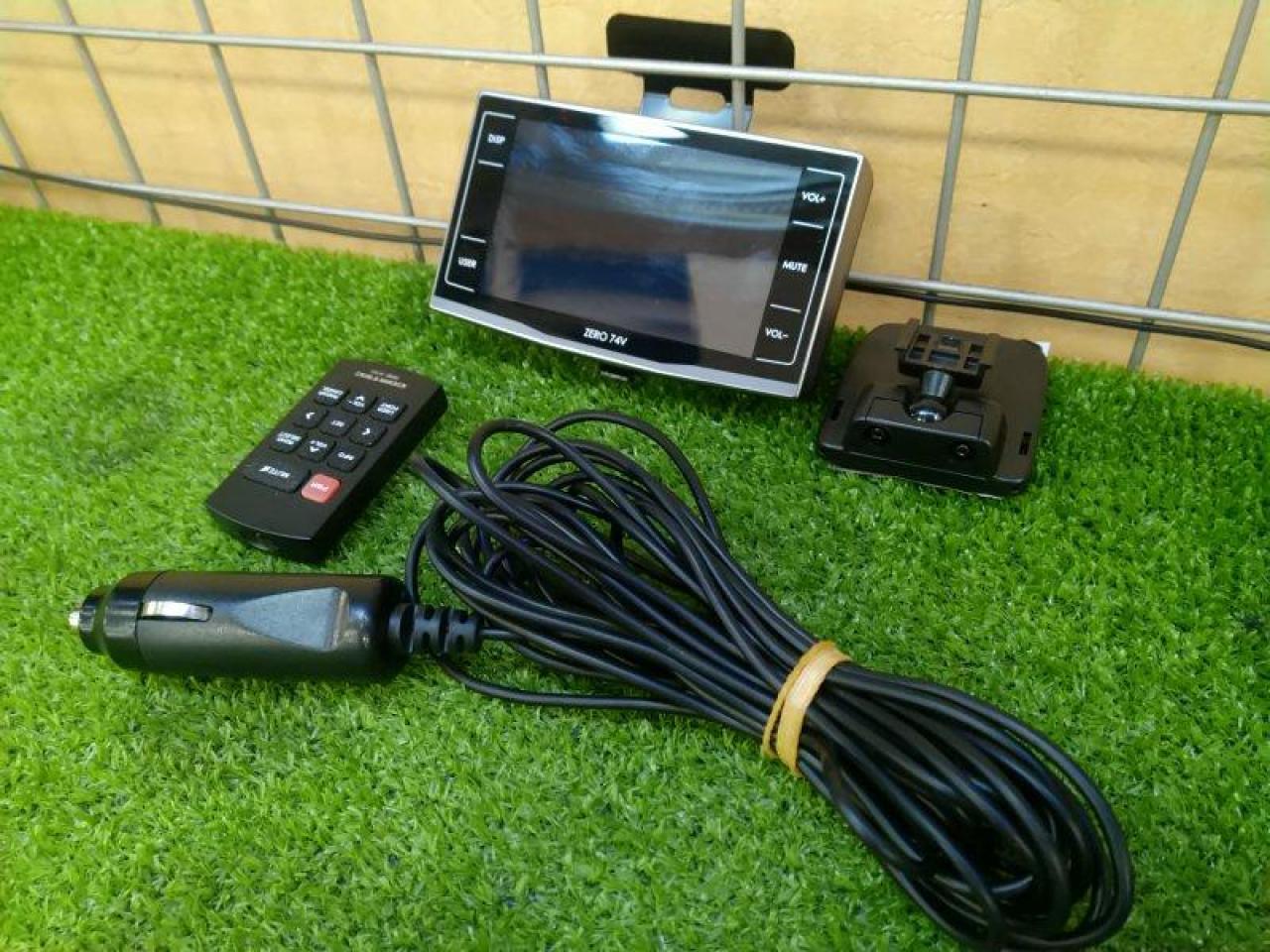 COMTEC ZERO 74V | カー用品 電装系 レーダー探知機を通販で購入する | 中古カー＆バイク用品の販売ならアップガレージ