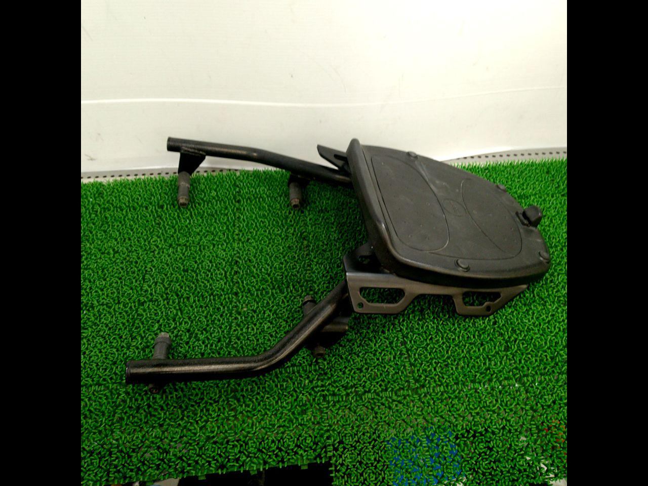 【ZRX1100/1200R/1200S】 DAYTONA マルチウイングキャリア 75464 + GIVI モノロック用汎用ベースプレート ...