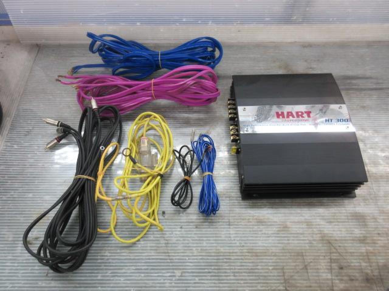 HART HT300 2CHアンプ | カー用品 アンプを通販で購入する | 中古カー＆バイク用品の販売ならアップガレージ