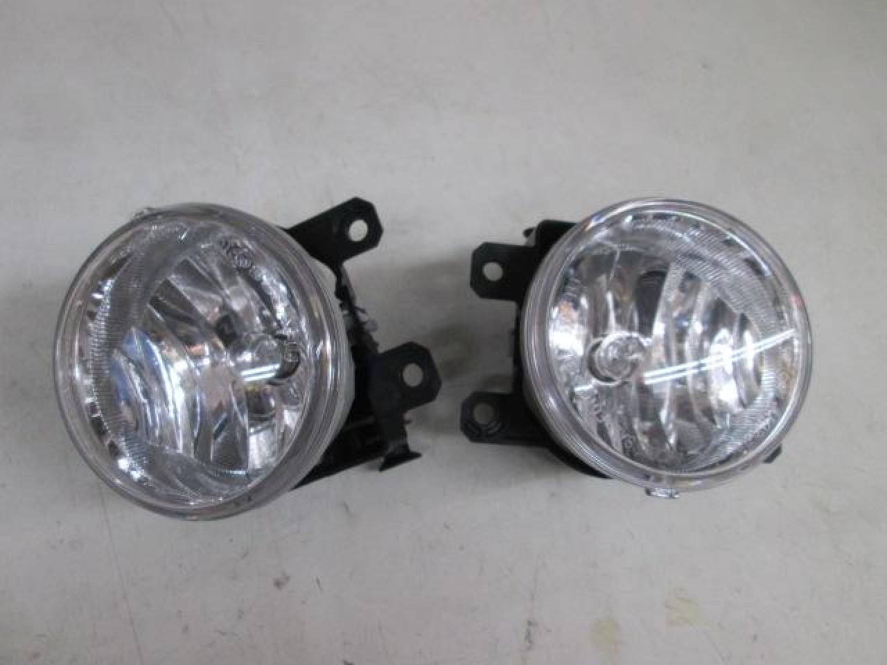 スバル純正(SUBARU) 純正フォグランプ 86/BRZ ZN6 84501FJ000 | カー用品 電装系 フォグランプを通販で購入する ...