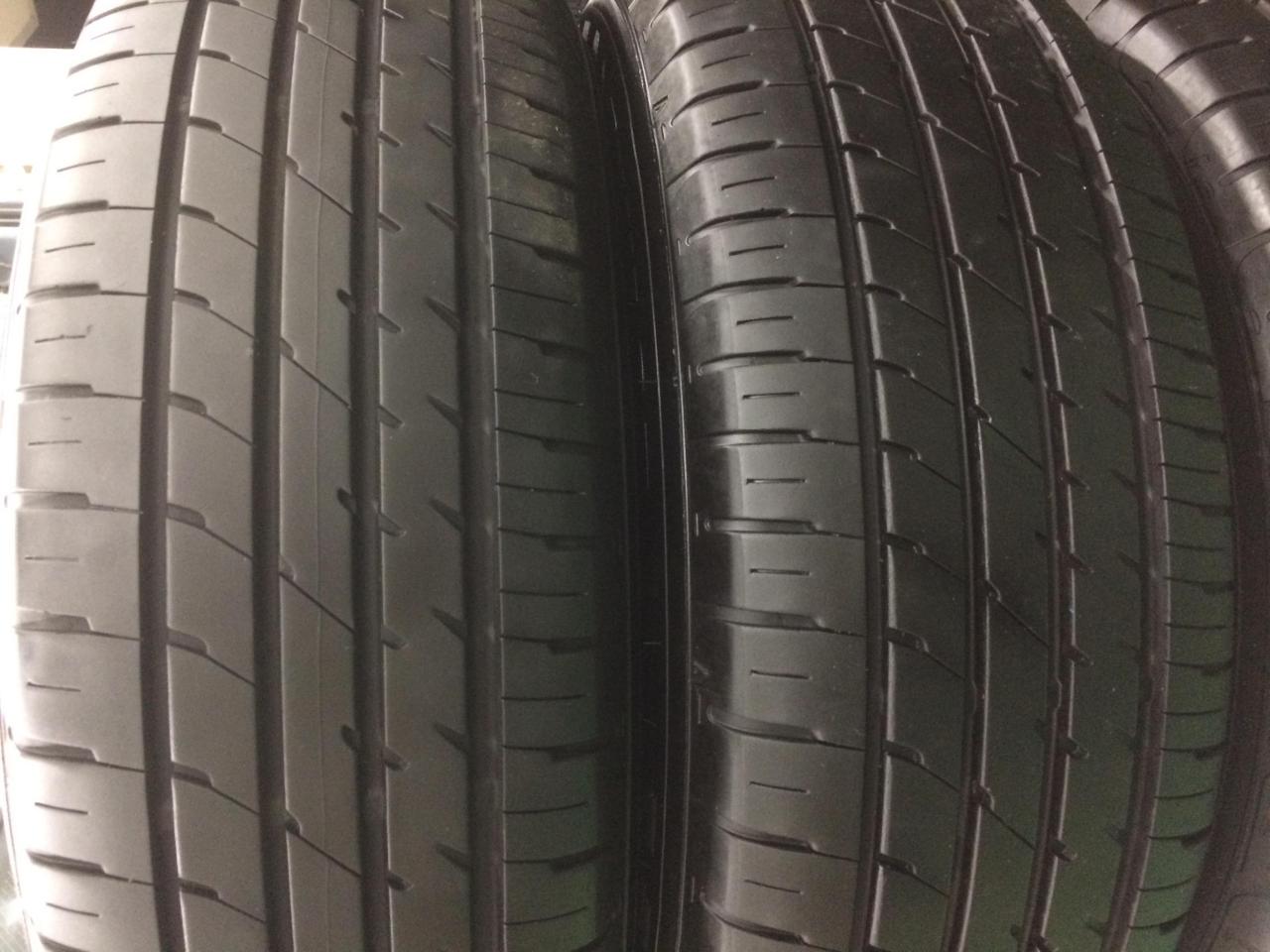 DUNLOP RV504 215/70R15 | カー用品 タイヤ 15インチタイヤを通販で購入する | 中古カー＆バイク用品の販売ならアップガレージ