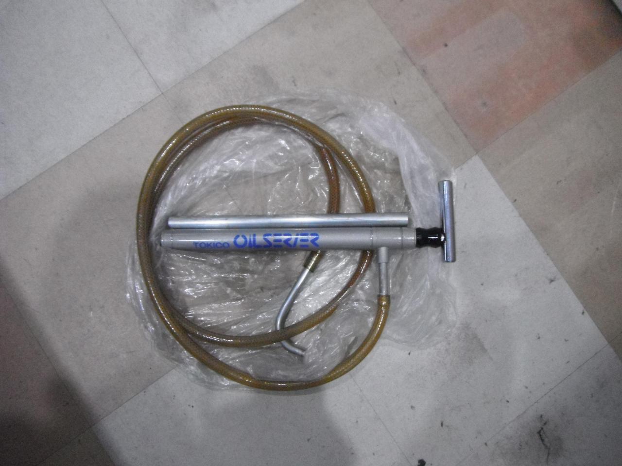 【TOKICO】OIL SERVER OS4001 | 中古品 | アップガレージ 半田武豊店 | カー用品 メンテナンス 工具を通販で購入 ...