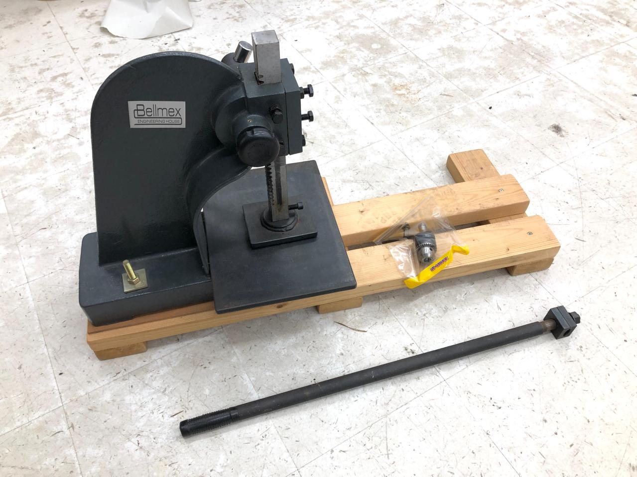 【大幅値下しました!】 Bellmex ハンドプレス機 型抜き | 総合リユース 大工道具 その他を通販で購入する | 中古カー＆バイク用品の販売ならアップガレージ
