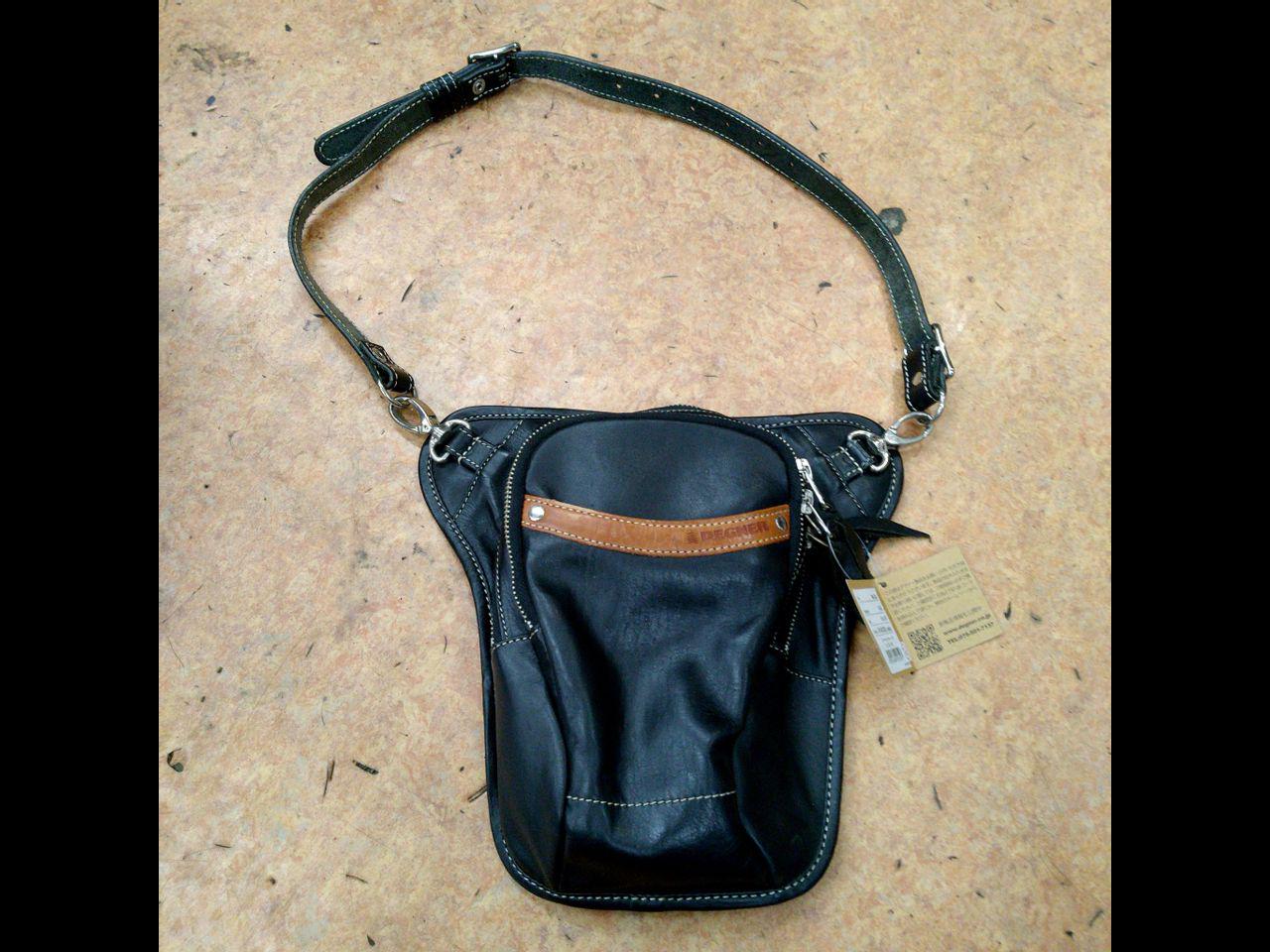 DEGNER(デグナー) W-39 レザーホルスターバッグ | バイク用品 その他(バイク用品) その他バイク用品(二輪)を通販で購入する | 中古カー＆バイク用品の販売ならアップガレージ