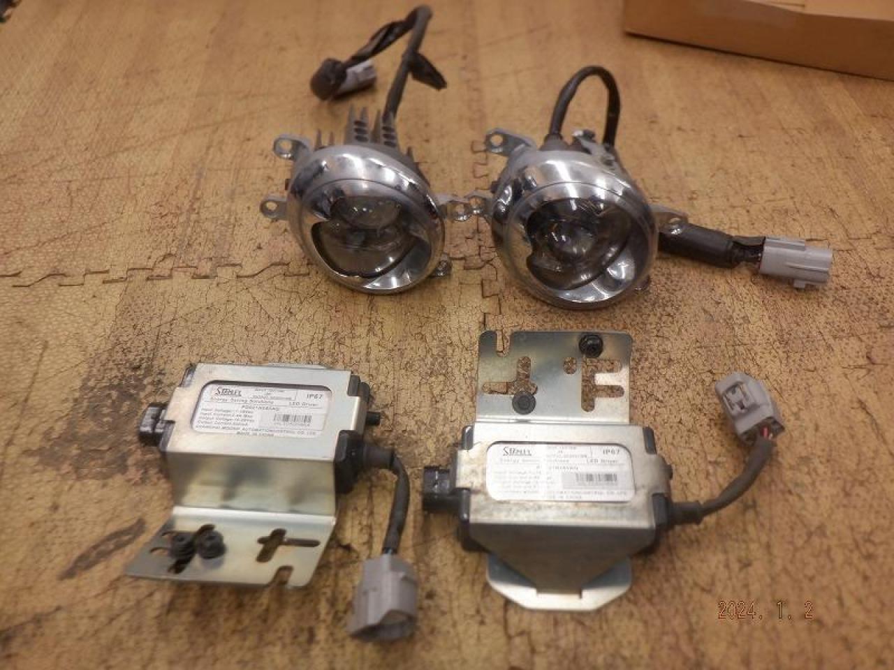 TOYOTA 純正オプション?フォグランプ | カー用品 電装系 フォグランプを通販で購入する | 中古カー＆バイク用品の販売ならアップガレージ