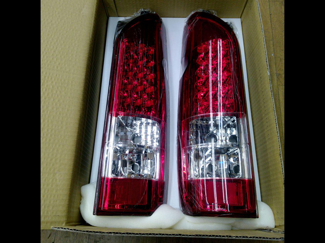 ☆値下げしました☆ JUNYAN LEDテールレンズ 200系 ハイエース | カー用品 ボディパーツ テールレンズを通販で購入する | 中古カー＆バイク用品の販売ならアップガレージ