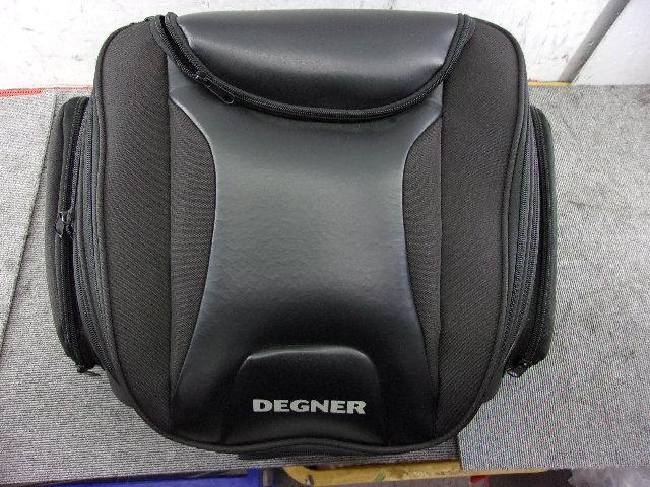 DEGNER(デグナー) アジャスターシートバッグ NB-101 | 中古品 | アップガレージ ライダースナップス足立店 | バイク用品 ツーリング用品 バッグ(二輪)を通販で購入する ...