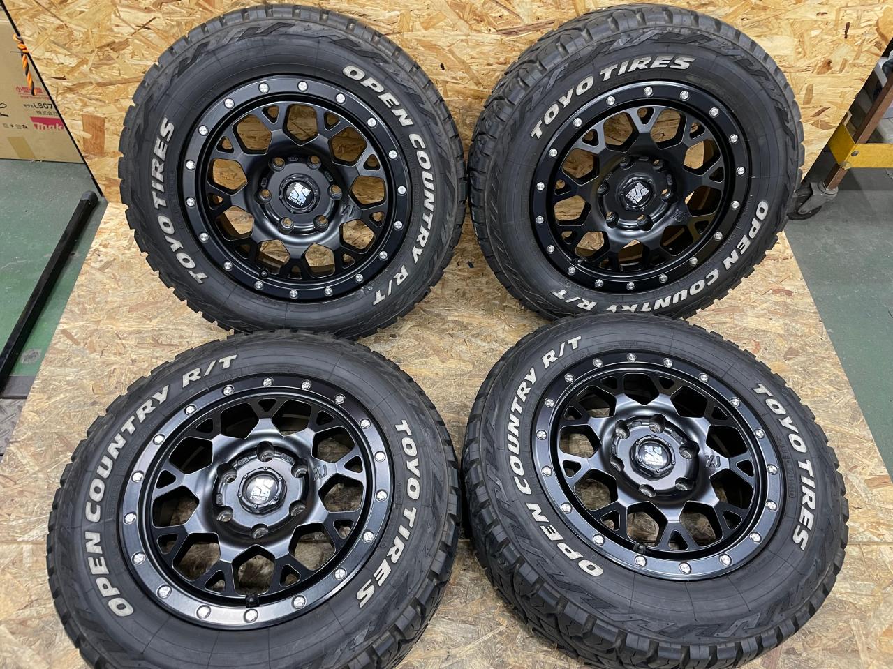 MLJ(エムエルジェイ) XTREME-J(エクストリームジェイ) XJ04 + TOYO(トーヨー) OPEN COUNTRY R/T | 中古品 | アップガレージ 岡崎宇頭店 | カー ...