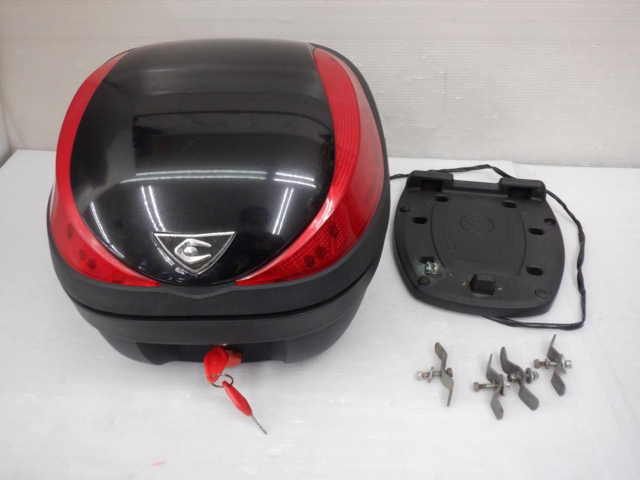 coocase(クーケース) V28フュージョン トップケース リアBOX 汎用 容量28L | 中古品 | アップガレージ 福岡博多店 | バイク用品 ツーリング用品 BOX(二輪)を通販で ...