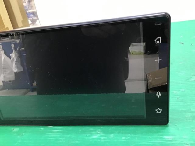 【ダイハツ純正】9インチ デイスプレイオーディオ 地デジ内蔵 86180-B1400 | カー用品 ヘッドユニット CD+USB/i-Podチューナーを通販で購入する | 中古カー＆バイク用品 ...